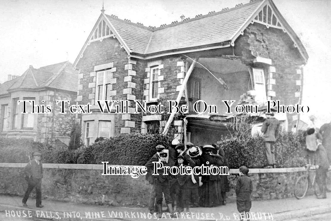CO 4352 - House Collapse, Trefusis Road, Redruth, Cornwall – JB Archive