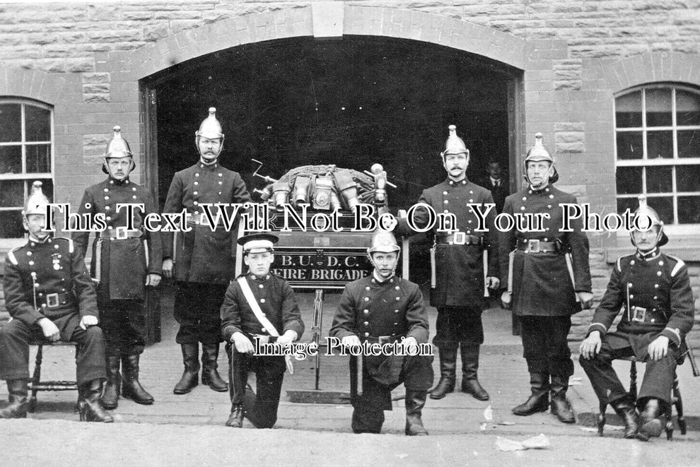 WL 3643 - Aberbargoed Fire Brigade Engine & Station, Wales – JB Archive