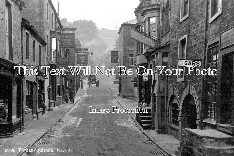 YO 13825 - The Kings Arms Hotel, High Street, Pateley Bridge, Yorkshir ...