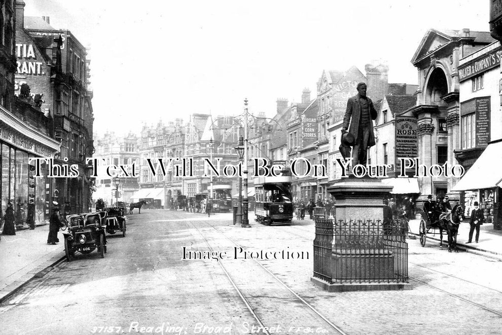 BK 1936 - Broad Street, Reading, Berkshire – JB Archive