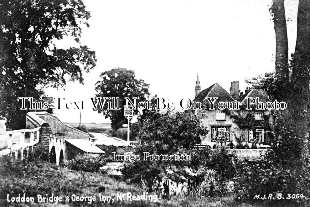 BK 2155 - Loddon Bridge & George Inn Pub, Reading, Berkshire – JB Archive