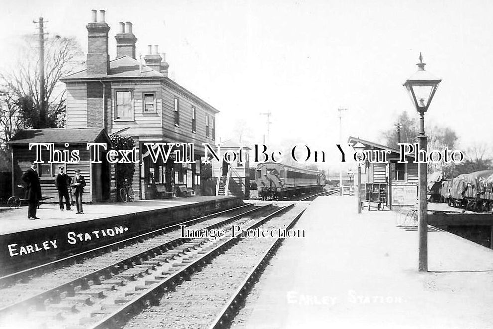 BK 2840 - Earley Railway Station, Berkshire – JB Archive