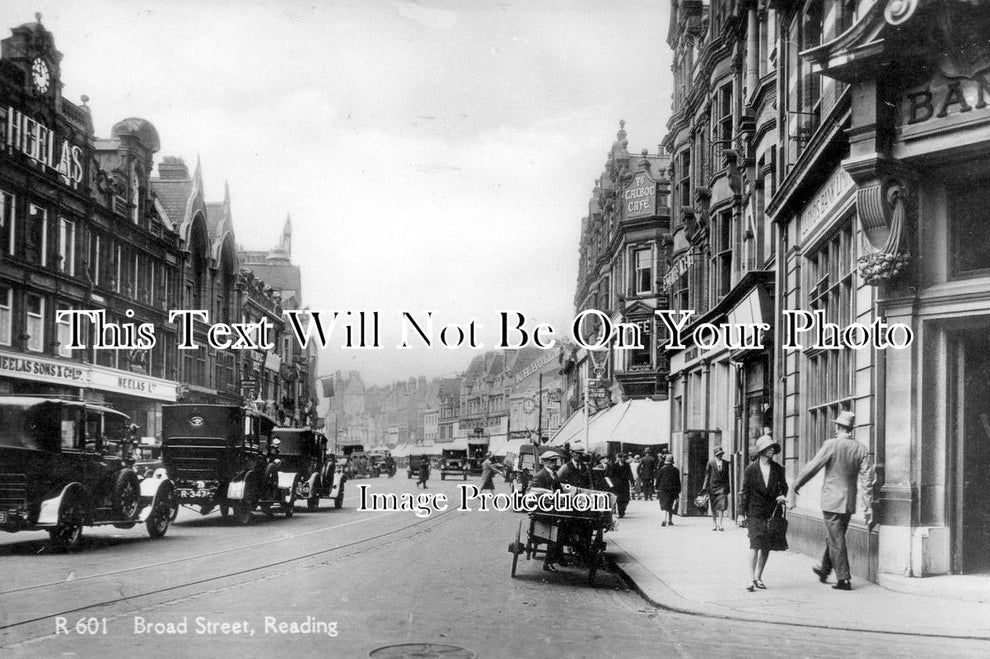 BK 894 - Broad Street, Rading, Berkshire – JB Archive