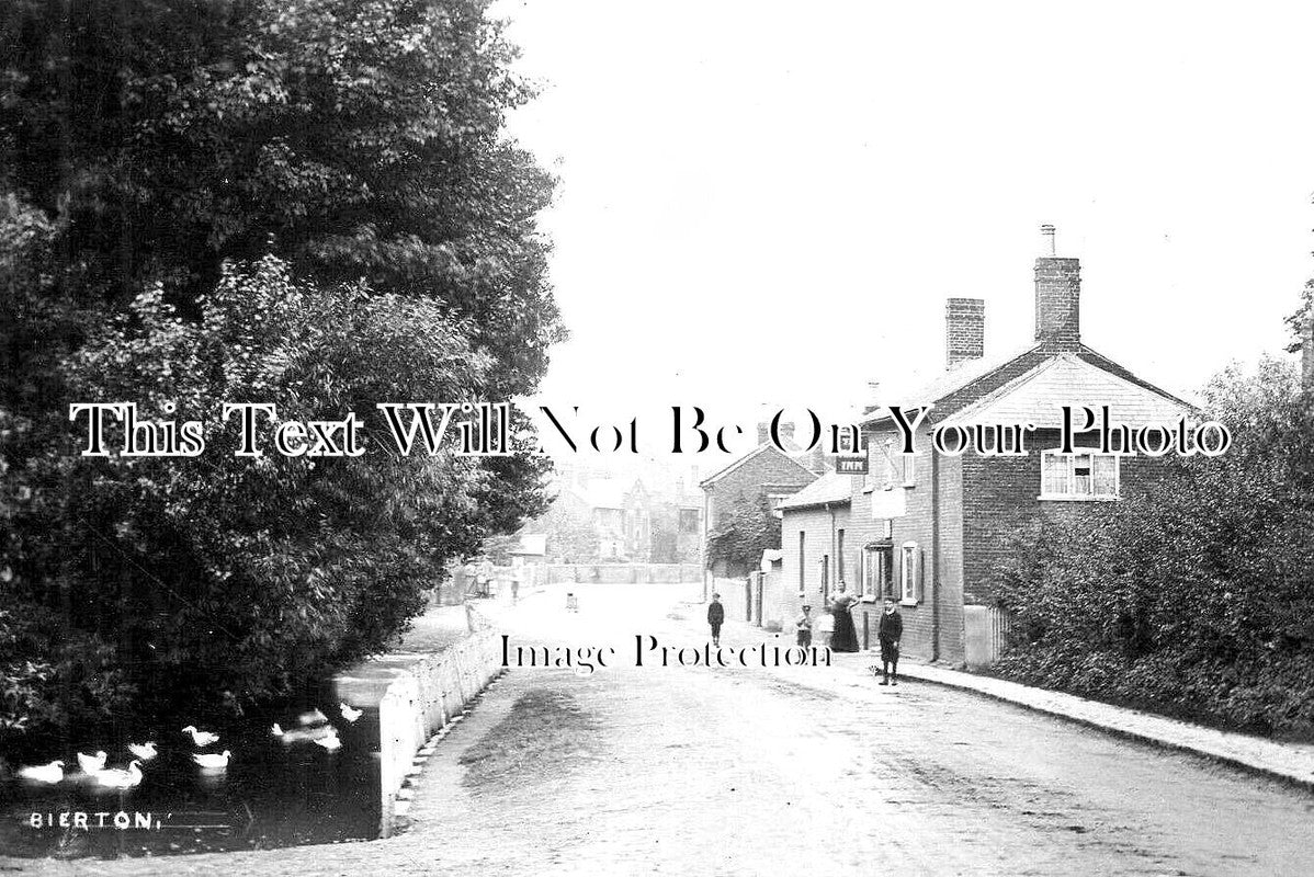 BU 1606 - The Punch Inn Pub, Bierton, Buckinghamshire – JB Archive