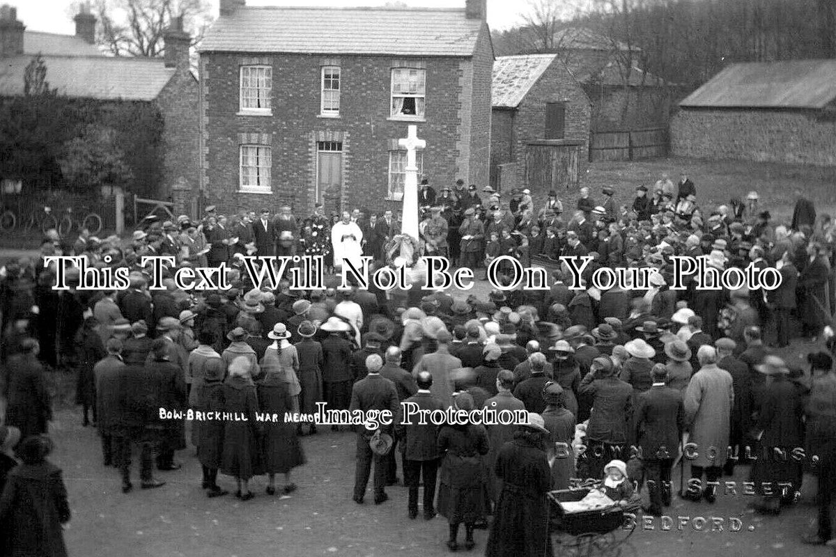 BU 1696 - Bow Brickhill War Memorial Ceremony, Buckinghamshire – JB Archive