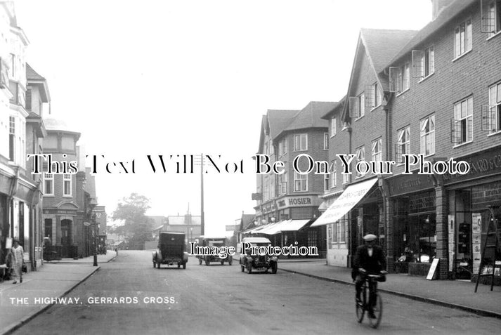 BU 1721 - The Highway, Gerrards Cross, Buckinghamshire – JB Archive