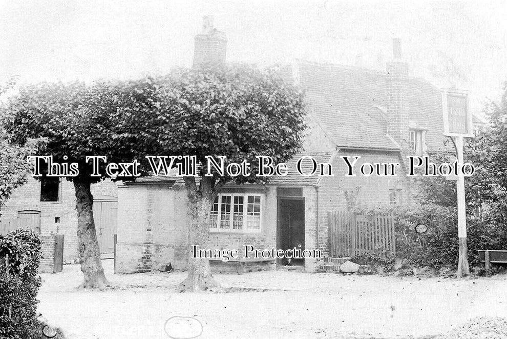 BU 2192 - The Russell Arms Pub, Butlers Cross, Buckinghamshire – JB Archive