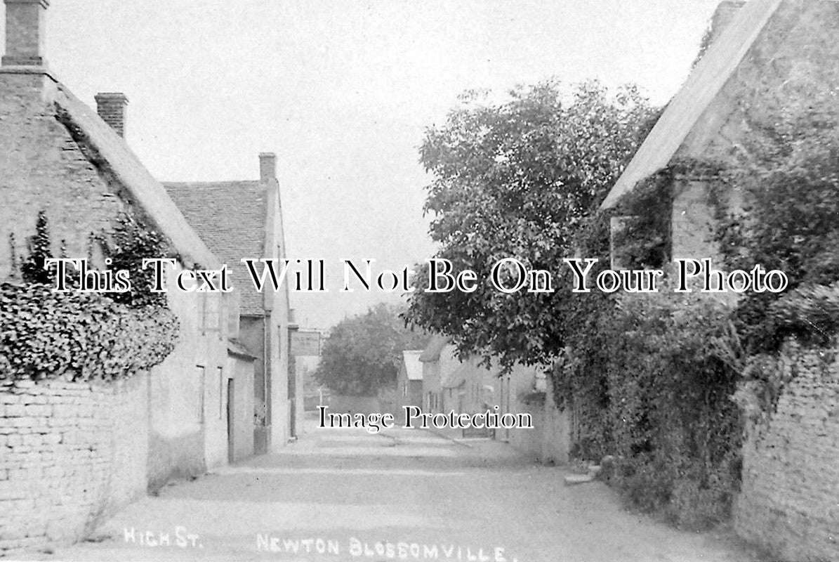 BU 704 - The Old Mill Inn & High Street, Newton Blossomville, Buckingh ...