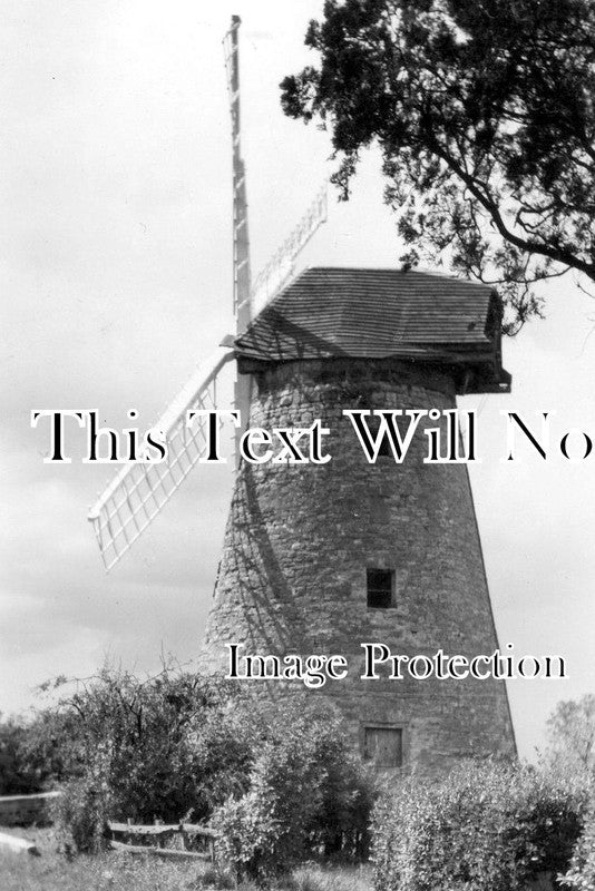 BU 780 - The Old Mill, Windmill, New Bradwell, Buckinghamshire – JB Archive