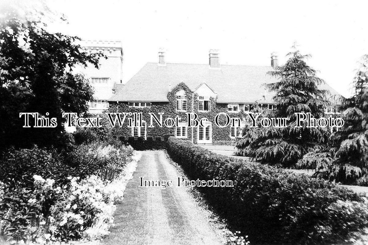 BU 888 - Wavendon Tower, Woburn Sands, Buckinghamshire – JB Archive