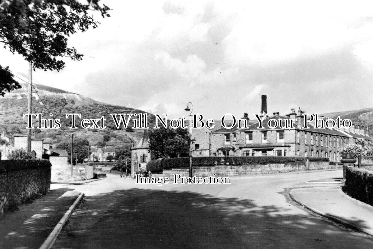 CH 2068 - Carrbrook, Cheshire – JB Archive