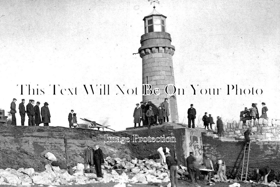 DE 2121 - Teignmouth Lighthouse & Collapsed Sea Wall, Devon 1910 – JB ...
