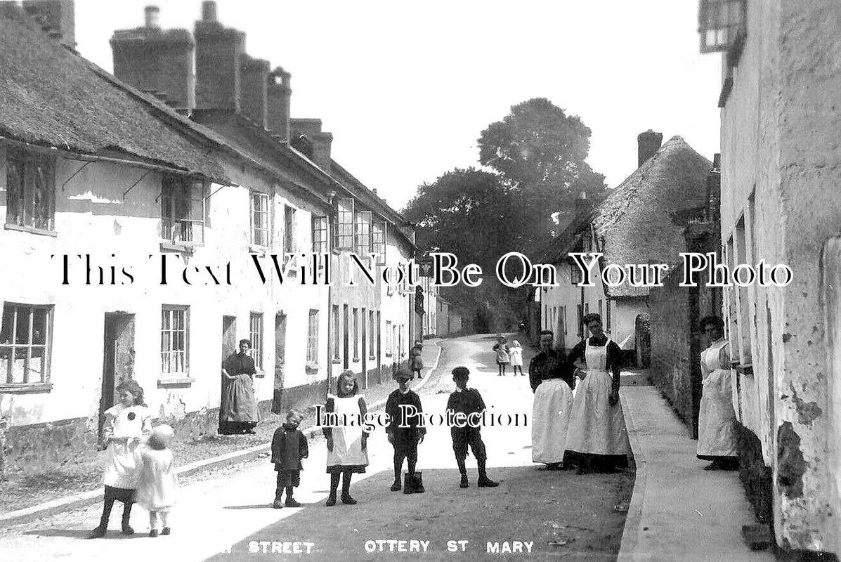 DE 2134 - Yonder Street, Ottery St Mary, Devon – JB Archive