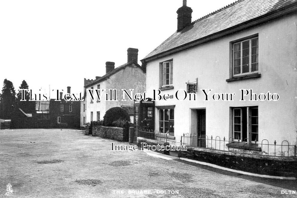 DE 3527 - The Square, Dolton, Devon – JB Archive