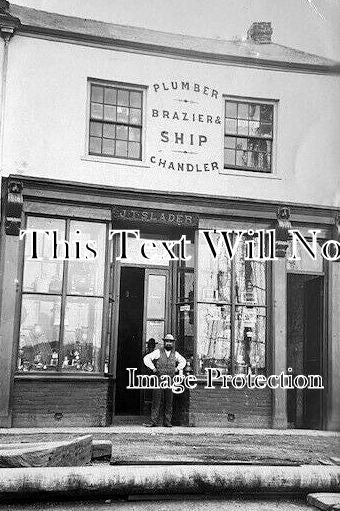 DE 4127 - JT Slader Shop, Appledore, Devon – JB Archive