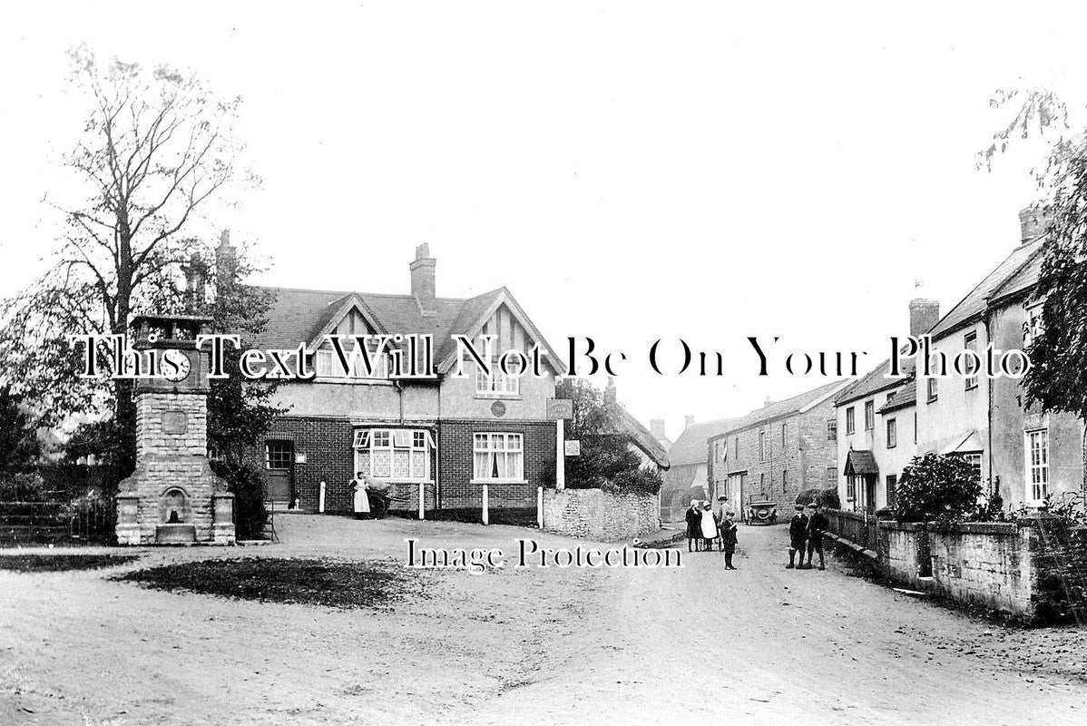DO 1375 - Thornford Village, Dorset – JB Archive