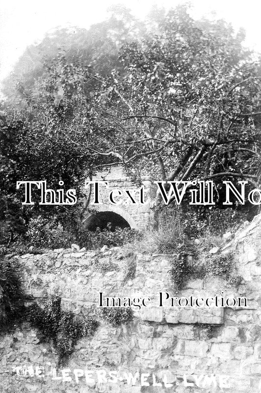 DO 2848 - The Lepers Well, Lyme Regis, Dorset c1907 – JB Archive