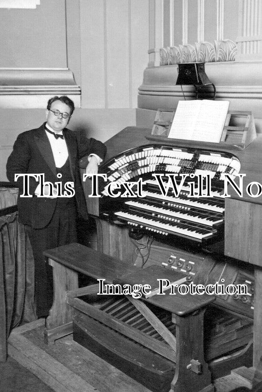 DO 3294 - The Compton Organ, Bournemouth Pavilion, Dorset – JB Archive