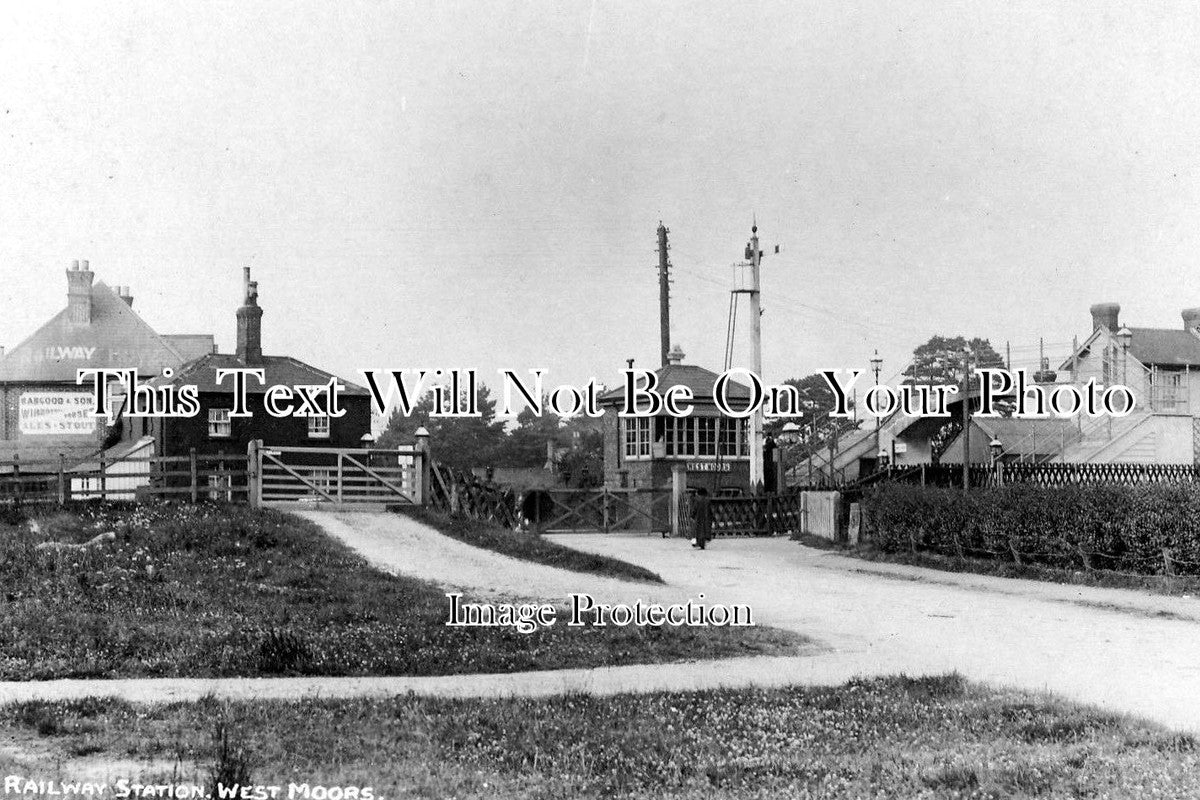 DO 400 - West Moors Railway Station, Dorset – JB Archive