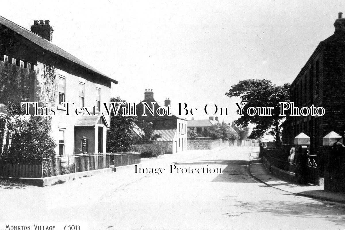 DU 2336 - Monkton Village, Jarrow, County Durham c1917 – JB Archive