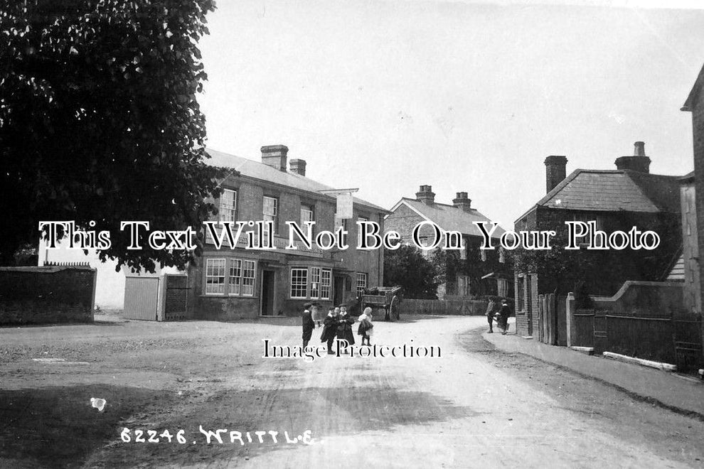 ES 102 - Writtle Village, Chelmsford, Essex c1918 – JB Archive