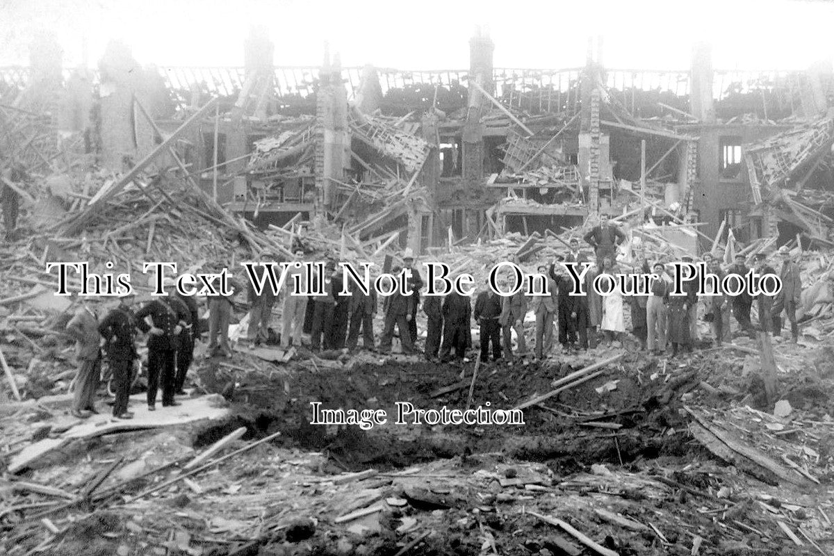 ES 2111 - WW2 Bomb Damage, Ravencroft Road Off Beckton Road, Plaistow ...