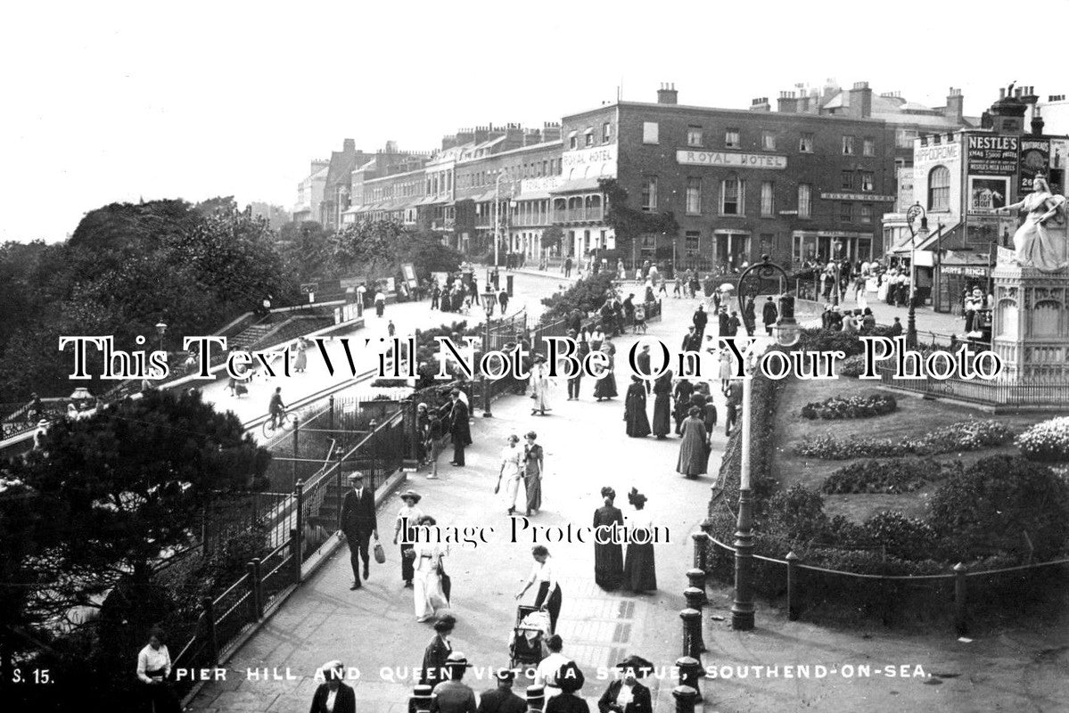 ES 2733 - Pier Hill Queen Victoria Statue, Southend On Sea, Essex – JB ...