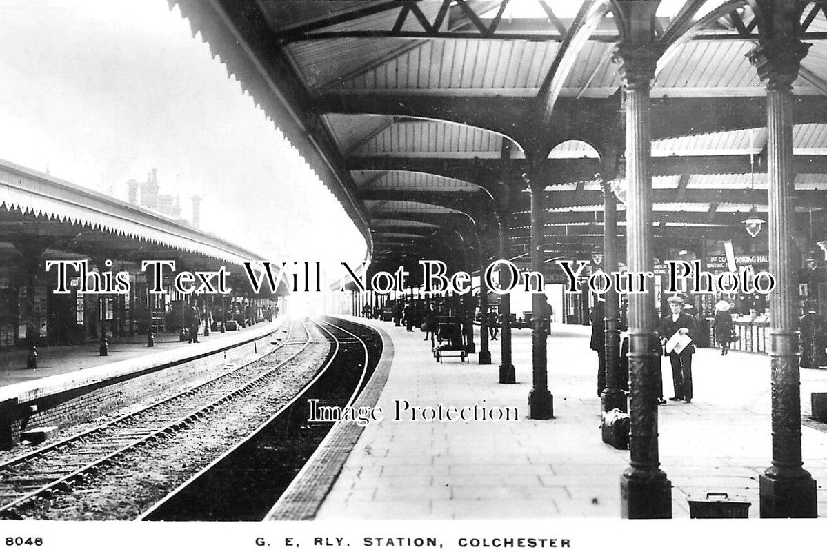 ES 2966 - Colchester Railway Station, Essex – JB Archive