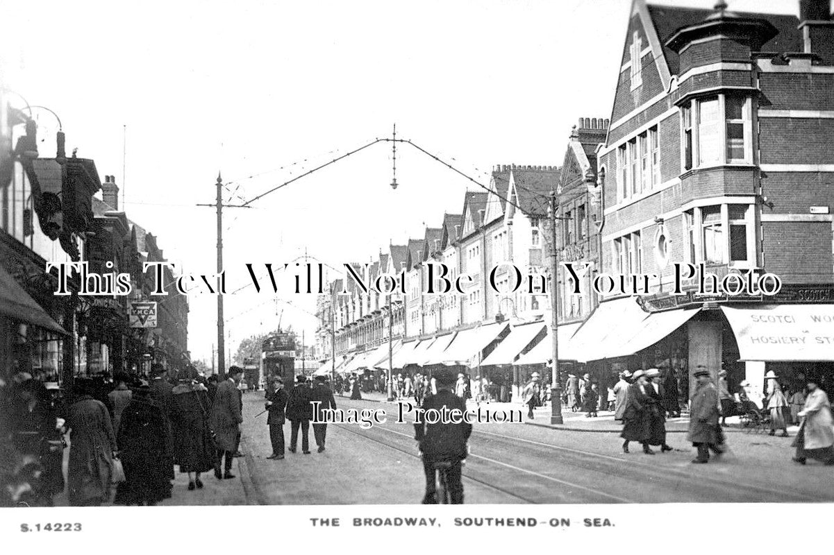 ES 2976 - The Broadway, Southend, Essex – JB Archive