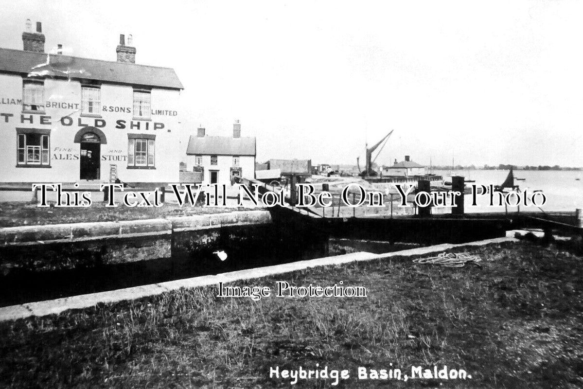 ES 3352 - Heybridge Basin, Maldon, Essex – JB Archive