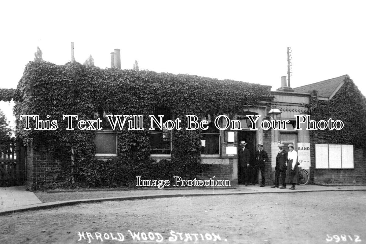 ES 4761 - Harold Wood Railway Station, Essex – JB Archive