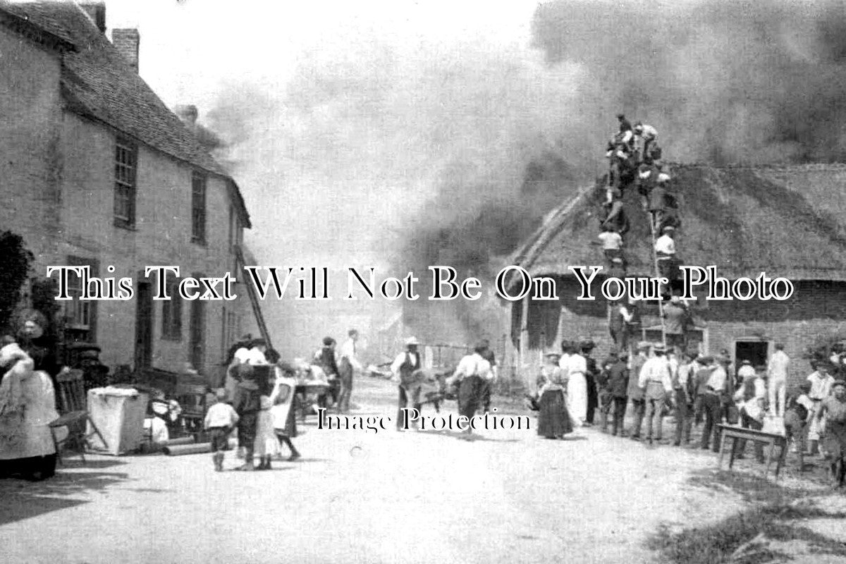 ES 4936 - Fire In Stisted, Essex 1911 – JB Archive