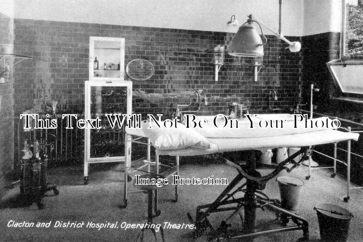 ES 5659 - Clacton & District Hospital Operating Theatre, Essex – JB Archive