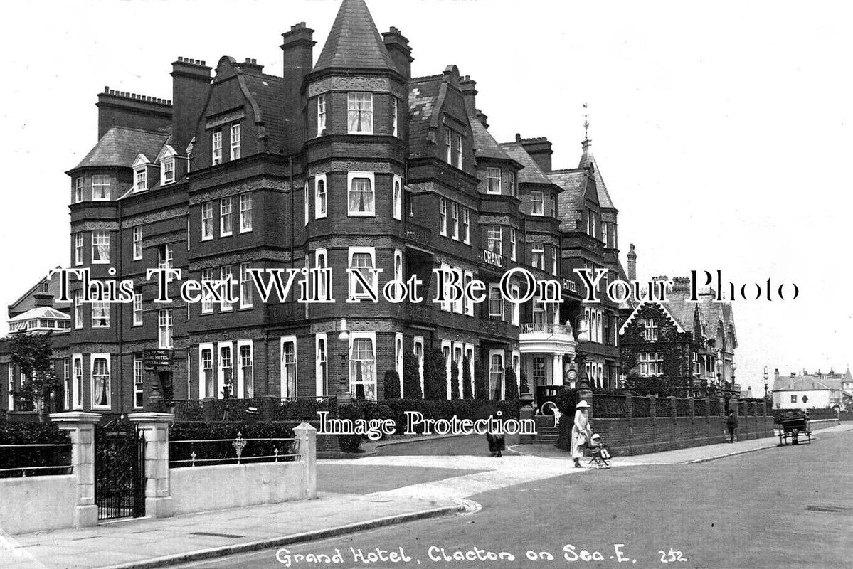 ES 6158 - The Grand Hotel, Clacton On Sea, Essex c1923 – JB Archive