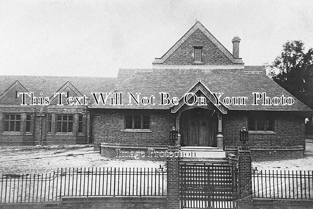 ES 6271 - Bocking Village Hall, Essex – JB Archive