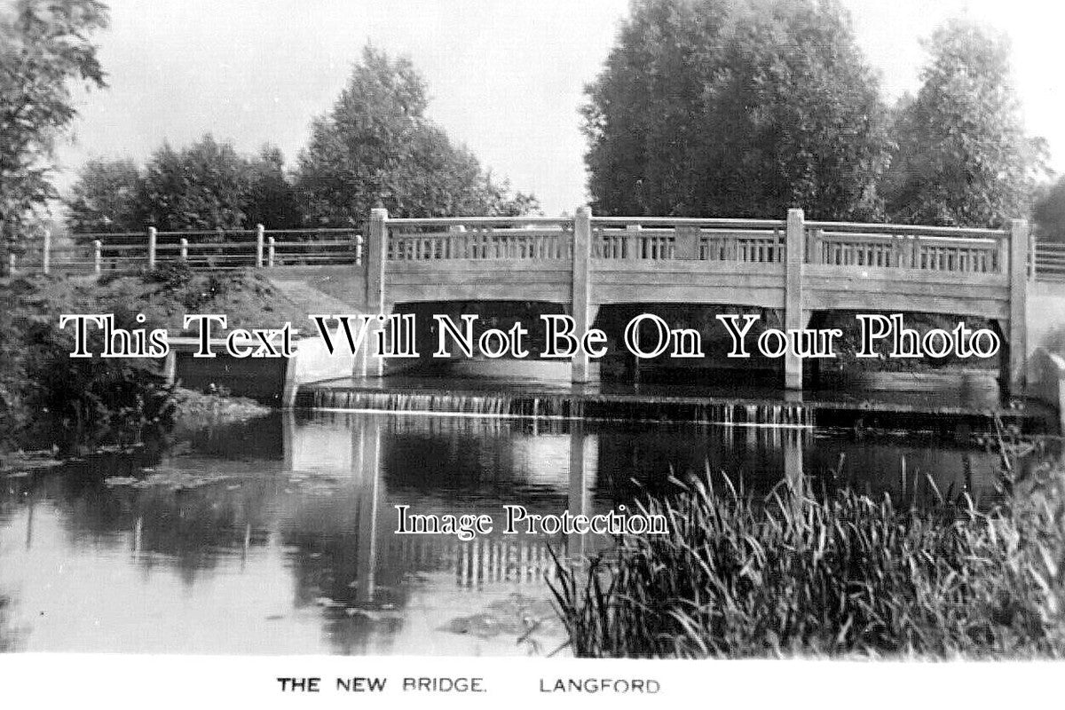 ES 6368 - The New Bridge, Langford, Essex – JB Archive