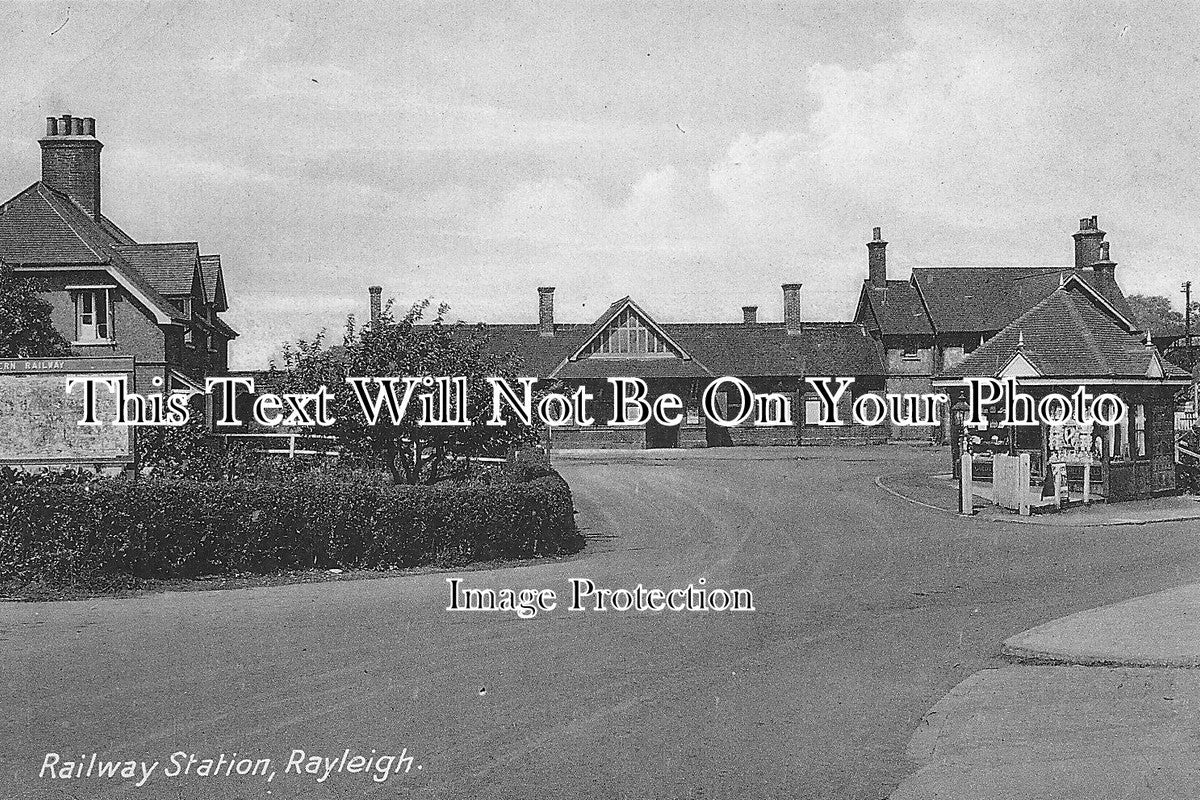 ES 93 - Rayleigh Railway Station, Essex – JB Archive