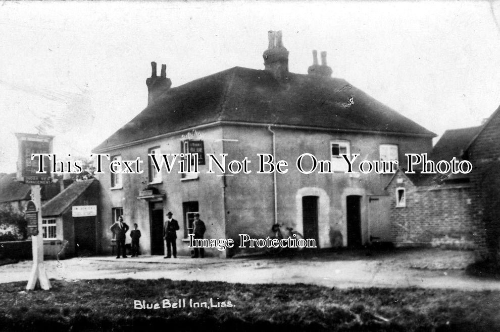 HA 197 - Blue Bell Inn Pub, Liss, Hampshire – JB Archive