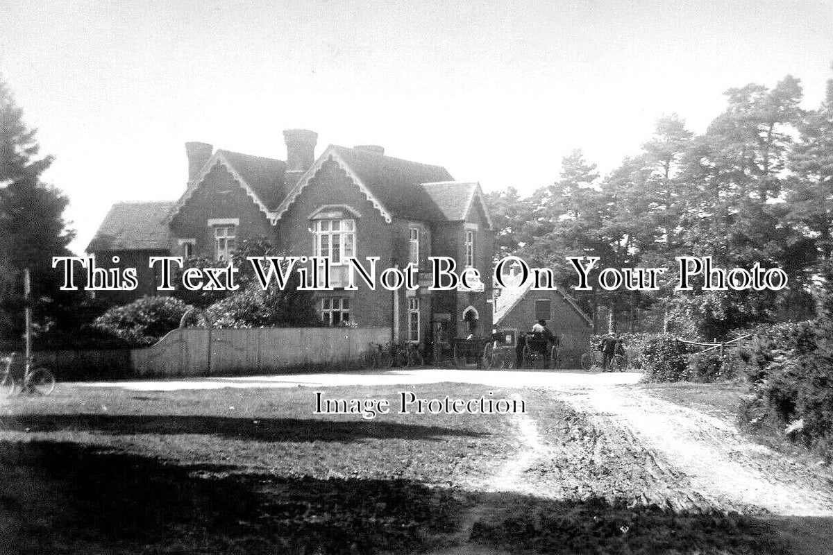 HA 4577 - The Clump Inn Pub, Chilworth, Southampton, Hampshire – JB Archive