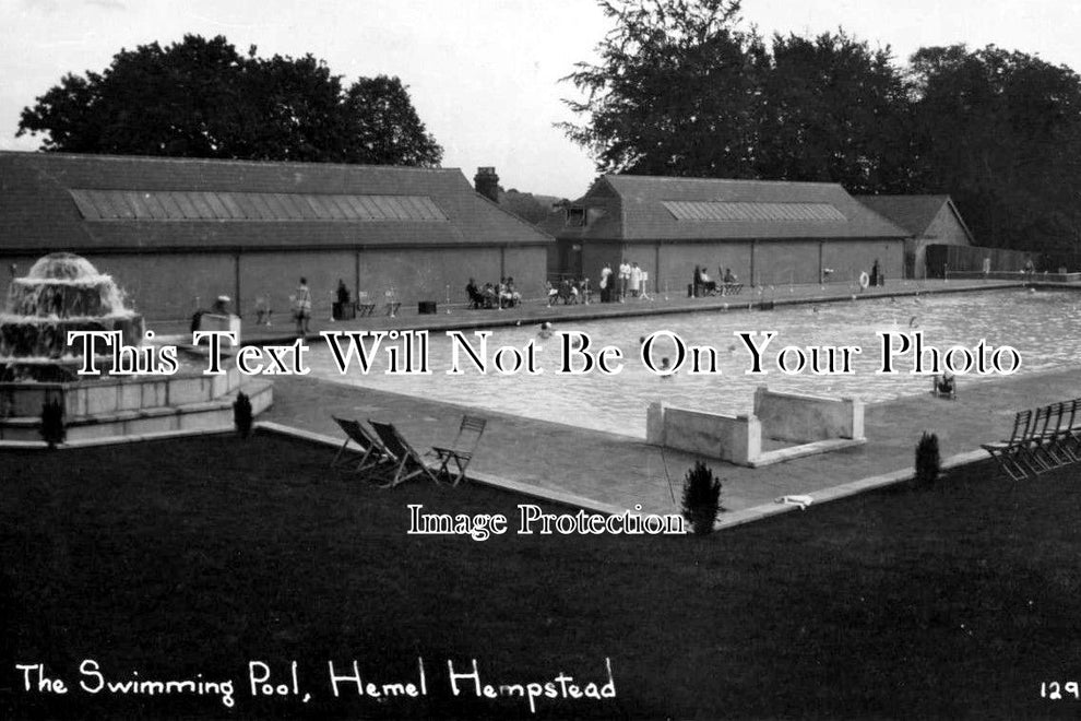 HF 165 - The Swimming Pool, Hemel Hempstead, Hertfordshire – JB Archive