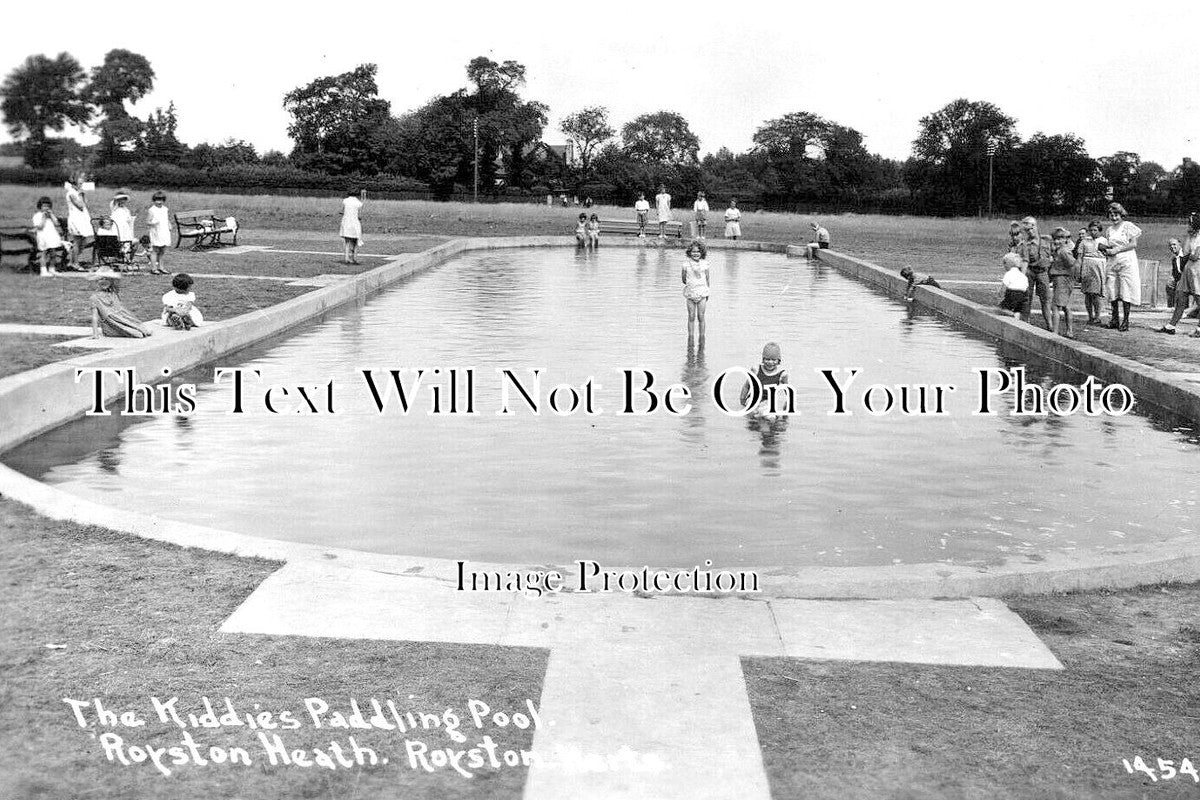 HF 2180 - The Kiddies Paddling Pool, Royston Heath, Royston – JB Archive
