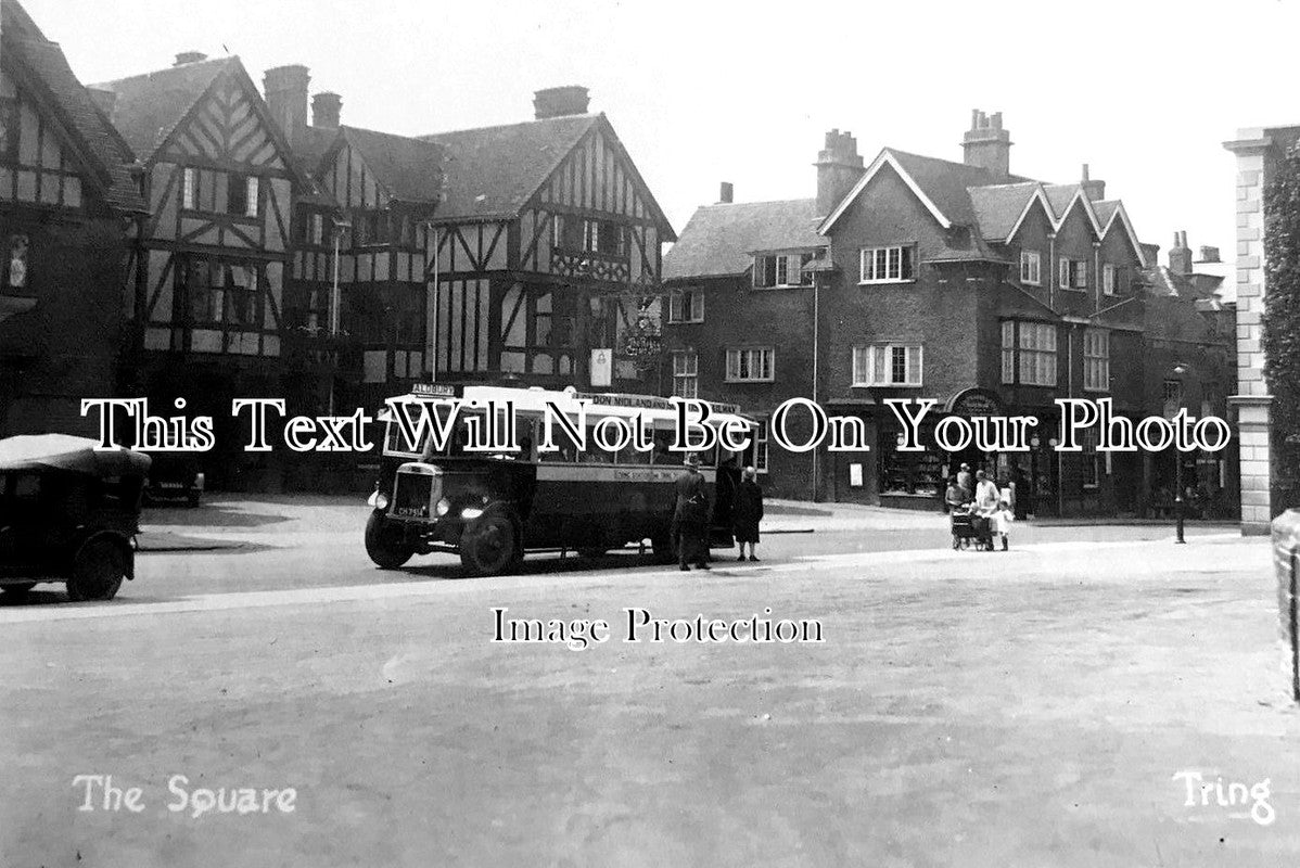 HF 986 - The Square, Tring, Hertfordshire – JB Archive