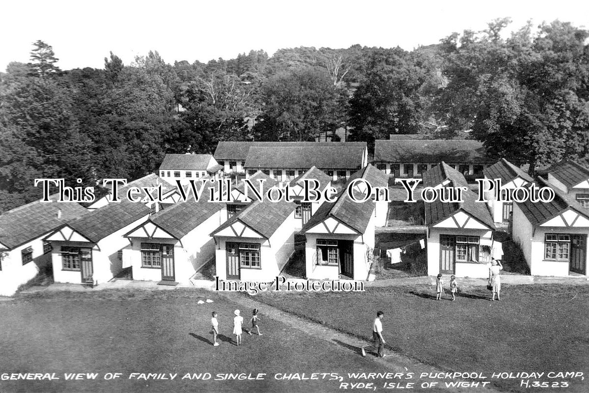 IO 1025 - Chalets, Warners Puckpool Holiday Camp, Ryde, Isle Of Wight ...