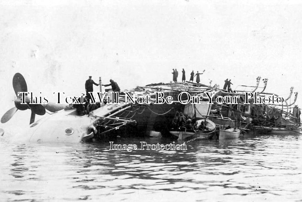 IO 181 - HMS Gladiator Salvage Team, Isle Of Wight c1908 – JB Archive