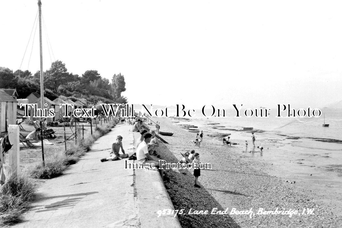 IO 825 - Lane End Beach, Bembridge, Isle Of Wight c1955 – JB Archive