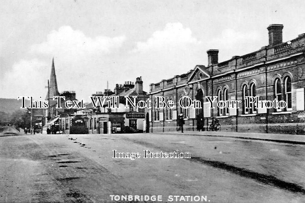 KE 269 - Tonbridge Railway Station, Kent – JB Archive