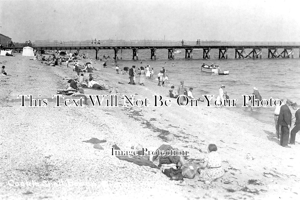 KE 2709 - Cockle Shell Beach, Isle Of Grain, Kent – JB Archive
