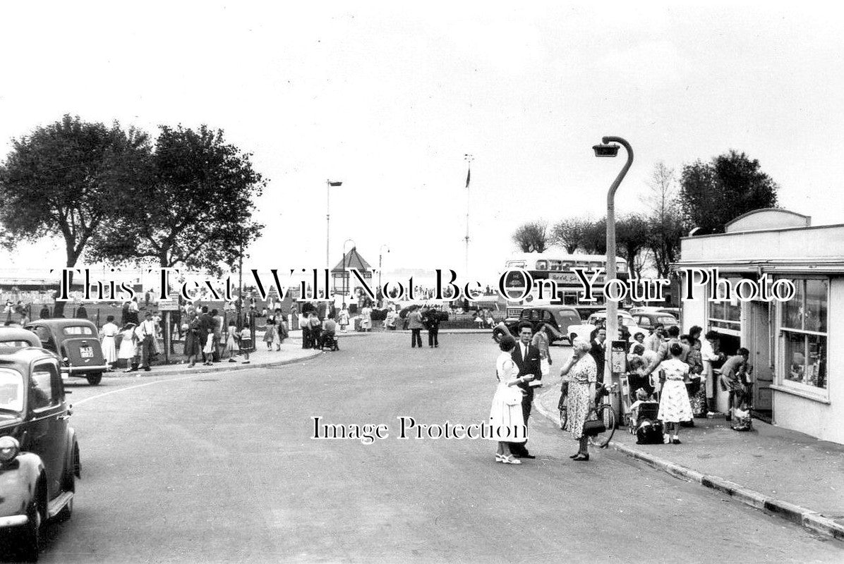 KE 2830 - Entrance To Strand, Gillingham, Kent – JB Archive