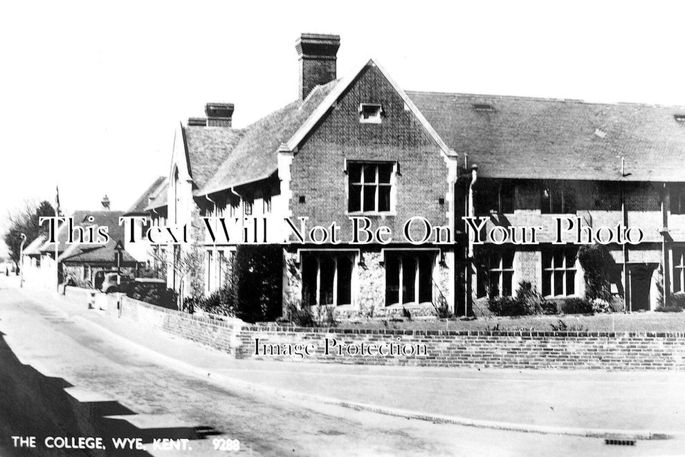 KE 2920 - The College, Wye, Kent – JB Archive