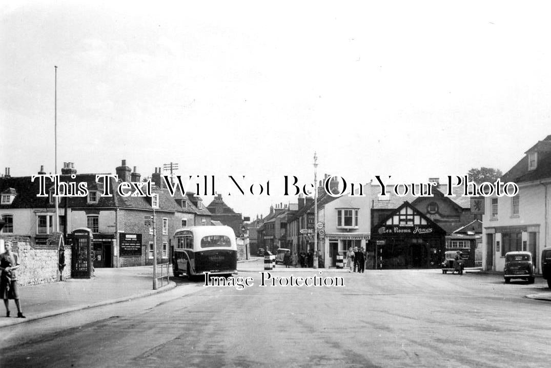 KE 5610 - Red Lion Square, Hythe, Kent – JB Archive